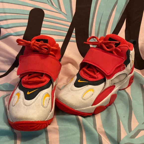 Shoes | Nikes Girls Sneakers Size 2 | Poshmark